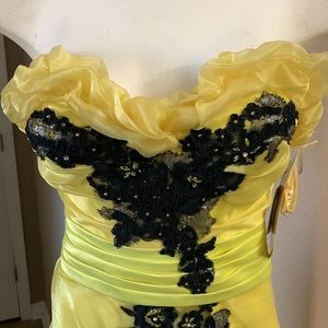 Xcite Prom | Dresses | Vintage Yellow Gown | Poshmark